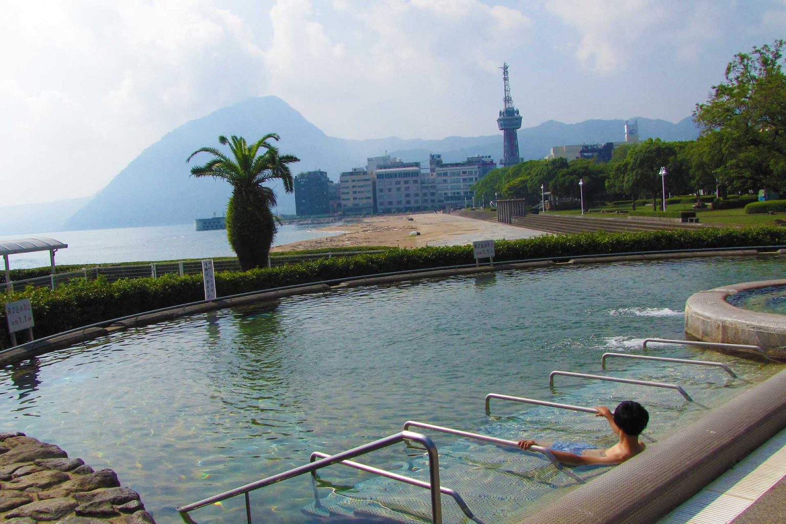 Dip In Onsen With Your Swimsuit At Kitahama Onsen TERMAS - Enjoy Onsen