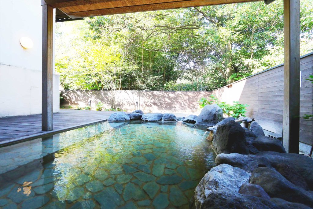 Onsen With Kids? Ask Mom Of Five-Month-Old Onsen Master - Enjoy Onsen