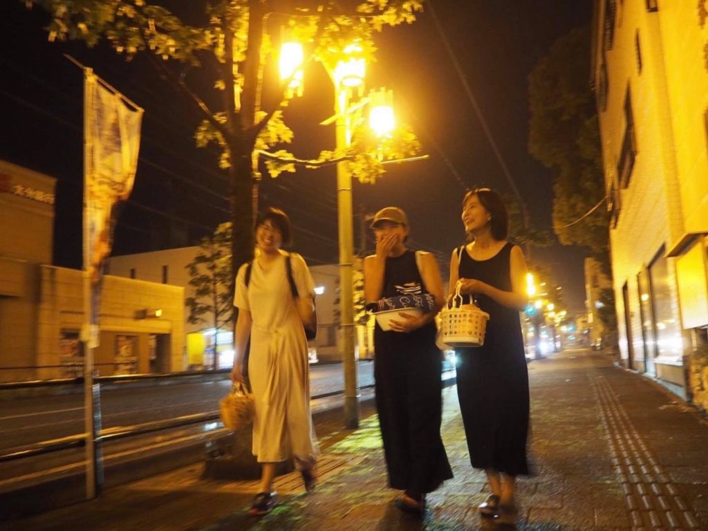 Onsen-loving College Students - Enjoy Onsen
